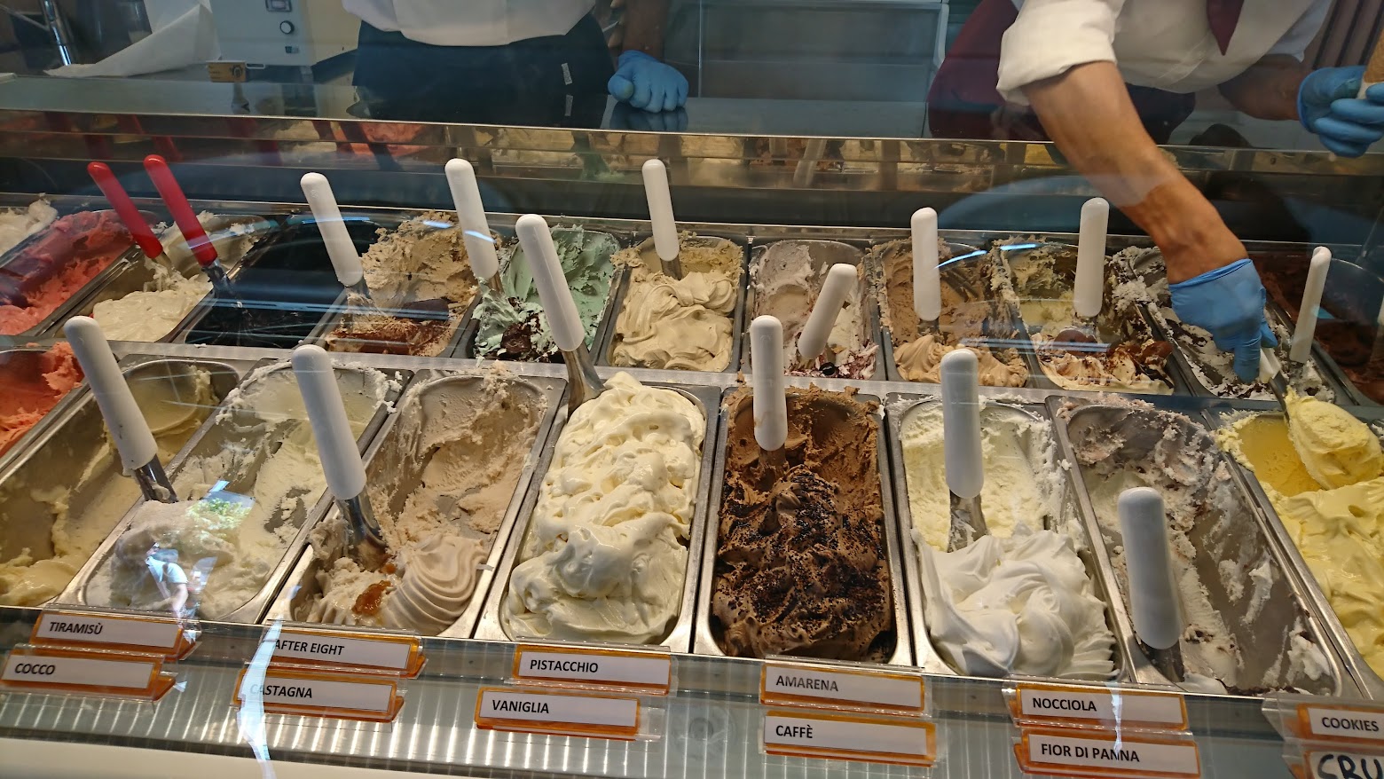 Milan's Creamy Delights: A Guide to Authentic Gelato - MilanoStyle.com